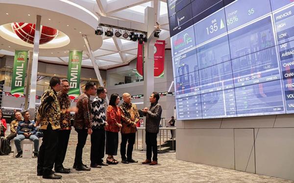 Resmi Melantai di BEI, Saham SMIL Sentuh ARA Resmi Melantai di BEI, Saham SMIL Sentuh ARA