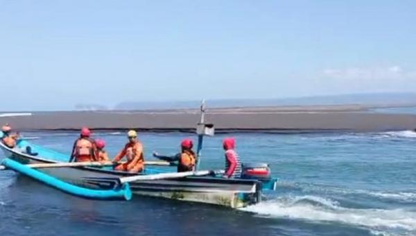 2 Nelayan Hilang gegara Perahu Terbalik di Jember, Pencarian Dilanjutkan Hari Ini