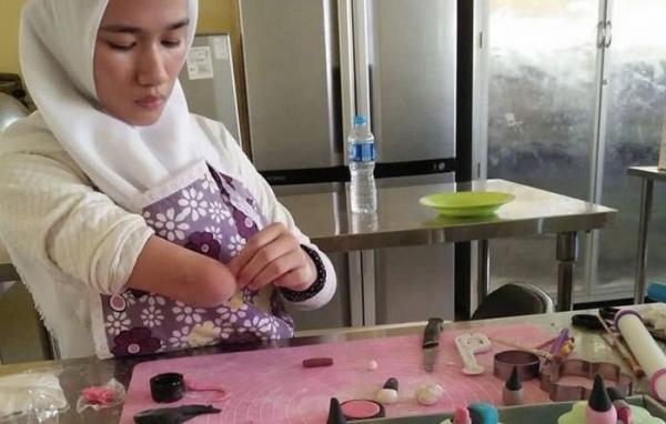 Kisah Inspiratif Rts Kurnia, Tuna Daksa yang Punya Prestasi Mendunia