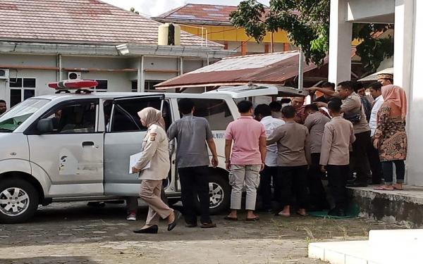 Aipda Paimbonan Tewas dengan Luka Tembak di Kepala usai Izin ke Bank Aipda Paimbonan Tewas dengan Luka Tembak di Kepala usai Izin ke Bank