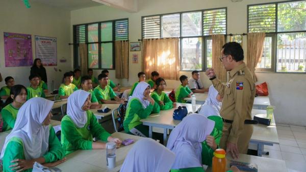 Bima Arya Ultimatum Sekolah di Bogor Tak Lakukan Pungli ke Siswa Bima Arya Ultimatum Sekolah di Bogor Tak Lakukan Pungli ke Siswa