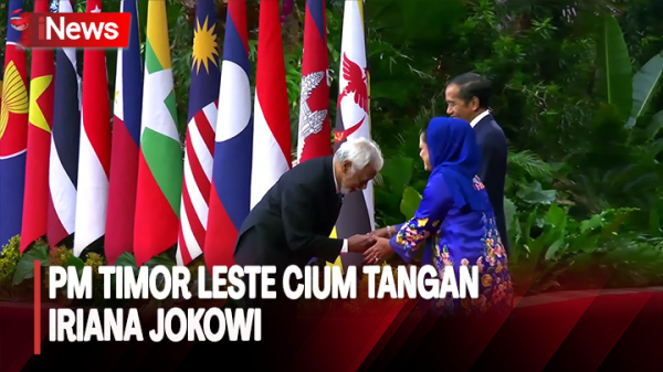 Potret saat PM Timor Leste Xanana Gusmao Cium Tangan Iriana Jokowi