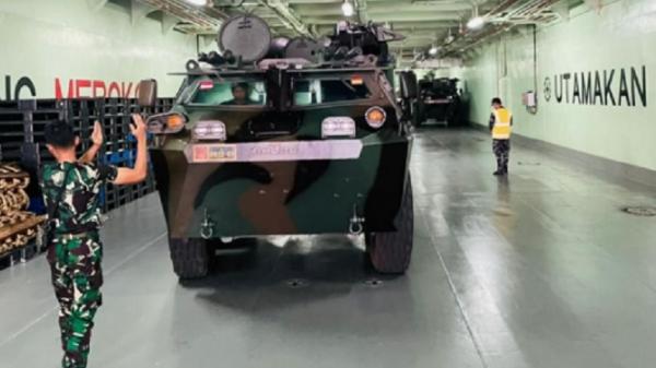 Amankan KTT AIS 2023, Puluhan Rantis Lapis Baja dan Motor Kawal TNI Diberangkatkan ke Bali