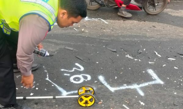 Kecelakaan Maut Di Bogor Pemotor Tewas Adu Banteng Dengan Mobil