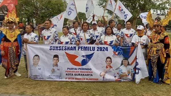 Kirab Pemilu 2024, Bacaleg Partai Perindo Semangat Raih Target Kursi ... Kirab Pemilu 2024, Bacaleg Partai Perindo Semangat Raih Target Kursi ...