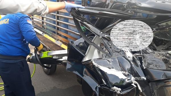 Kecelakaan di Tol Cipularang Hari Ini, Sopir Tewas Tergencet usai Pikap Tabrak Truk