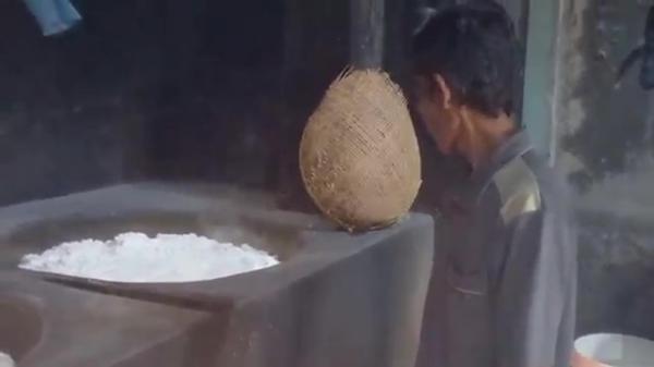 Siasati Mahalnya Harga Kedelai, Perajin di Majalengka Kurangi Ukuran Tempe