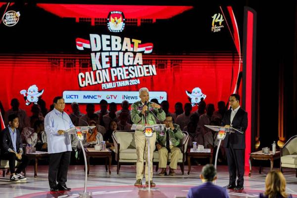 Momen Debat Panas Anies dan Prabowo, Ganjar jadi Pendingin Momen Debat Panas Anies dan Prabowo, Ganjar jadi Pendingin