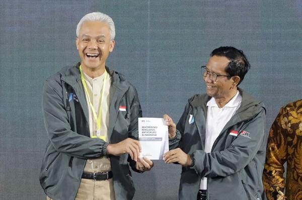 Survei IPE: Elektabilitas Ganjar-Mahfud 35,1 Persen, Lewati Prabowo-Gibran dan Anies-Cak Imin