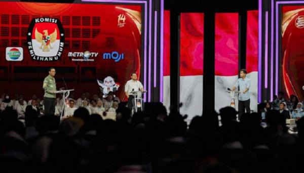 Gibran ke Cak Imin dalam Debat Cawapres: Enak Banget Ya Gus, Jawabnya Sambil Baca Catatan