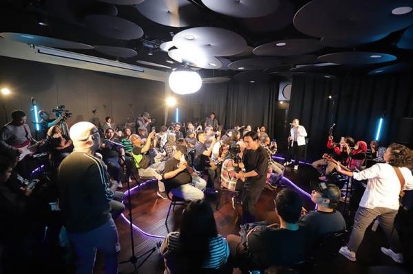 Base Jam Luncurkan Album bersama Fans