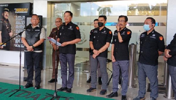 Kejagung Tetapkan 2 Tersangka Kasus Korupsi Komoditas Timah Kejagung Tetapkan 2 Tersangka Kasus Korupsi Komoditas Timah