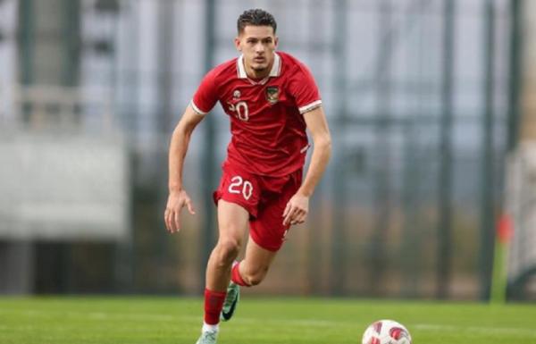 Justin Hubner Cari Contekan ke Rekan Setim Jelang Debut di SUGBK