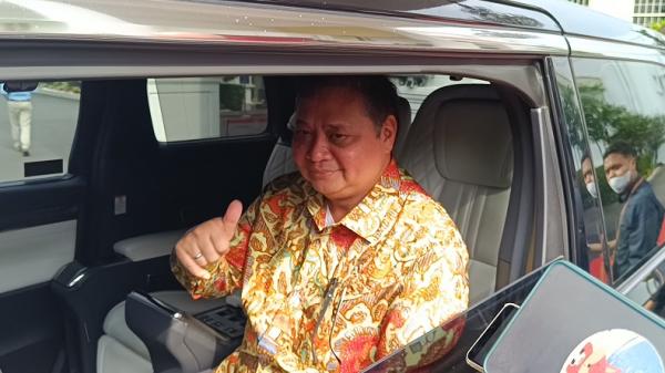 Respons Airlangga soal Peluang Terpilih Lagi Jadi Ketum Golkar Respons Airlangga soal Peluang Terpilih Lagi Jadi Ketum Golkar