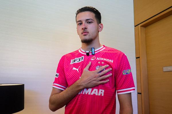 Justin Hubner Debut! Cerezo Osaka Kalahkan Niigata di Liga Jepang
