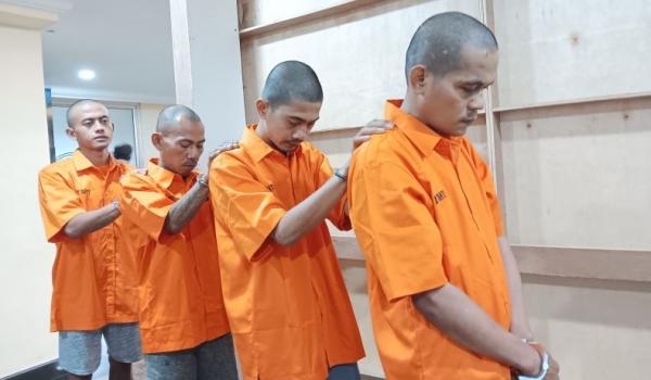 Ini Tampang Empat Tersangka Komplotan Pembegal Casis Bintara Polri Ini Tampang Empat Tersangka Komplotan Pembegal Casis Bintara Polri