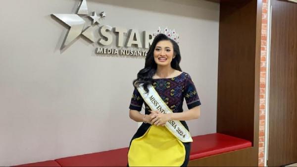 Miss Indonesia Audrey Vanessa Siap Kenalkan Tarian Ruai Kalimantan ...
