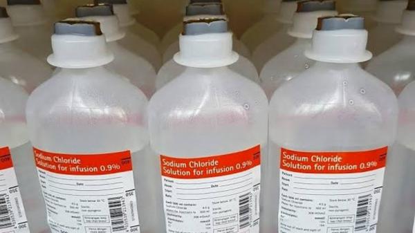 Viral Cairan Infus Dijadikan Toner Wajah, Dokter Kulit: Jangan Fomo!