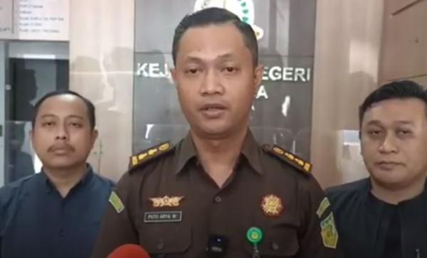 Kejari Surabaya Ajukan Kasasi Vonis Bebas Ronald Tannur Kejari Surabaya Ajukan Kasasi Vonis Bebas Ronald Tannur