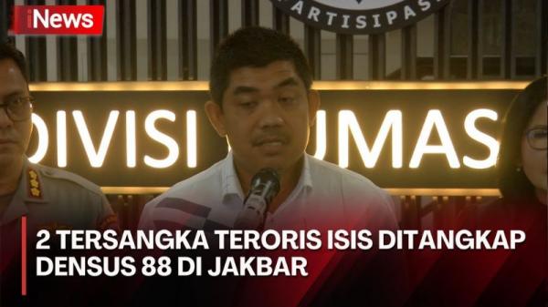 Densus 88 Tangkap 2 Terduga Propaganda ISIS di Jakbar, Sejumlah Barang Bukti Disita