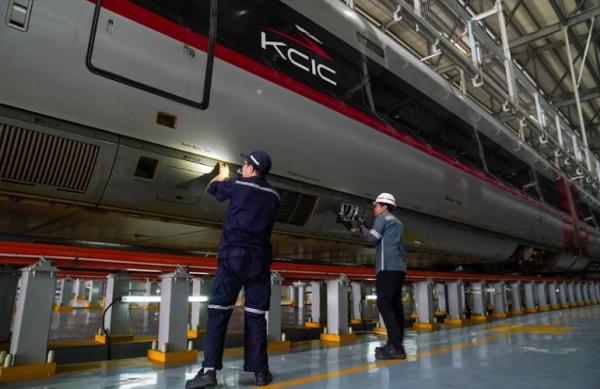 Masinis RI Bisa Operasikan Kereta Cepat Whoosh, KAI: Keberhasilan Transfer Knowledge