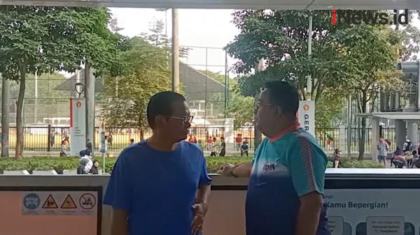 Kala Pramono Anung dan Rano Karno Naik TransJakarta Menuju CFD