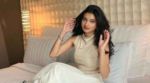 Heboh! Artis Ratu Sofya Diduga Pacaran dengan Pria Berusia 39 Tahun ...