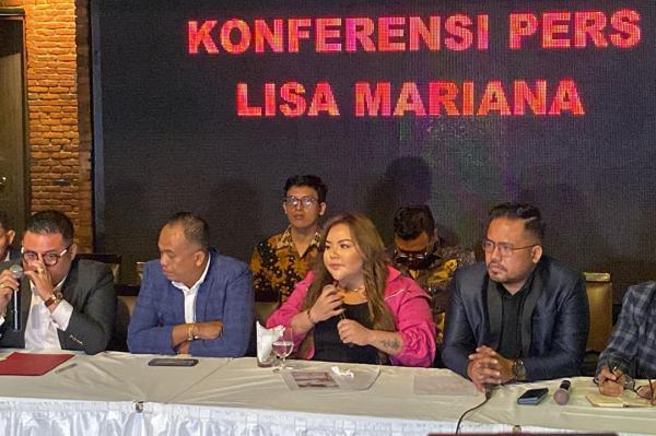 Ekspresi Lisa Mariana Umbar Perselingkuhan dengan Ridwan Kamil