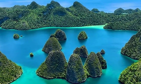 KLH Ancam Cabut Izin 4 Perusahaan Penggali Nikel di Raja Ampat