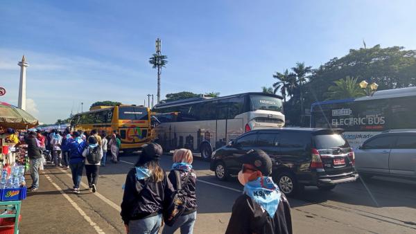 Kawasan Monas-Tugu Tani Macet Imbas Upacara HUT ke-79 Bhayangkara