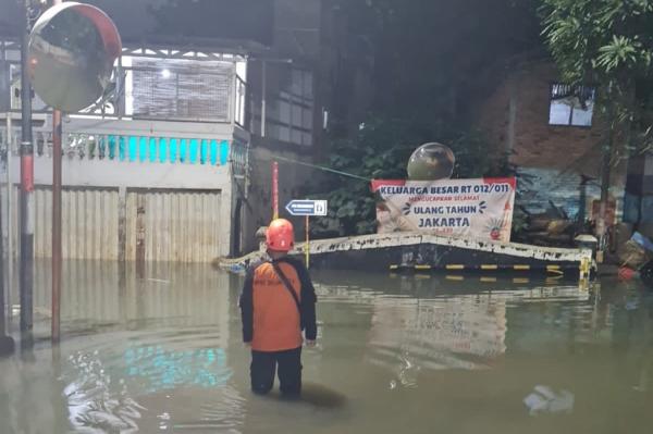 Banjir Berangsur Surut, 109 RT dan 3 Ruas Jalan di Jakarta Masih Terendam