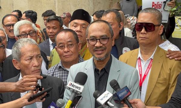 Diperiksa terkait Tudingan Ijazah Palsu Jokowi, Abraham Samad: Podcast ...