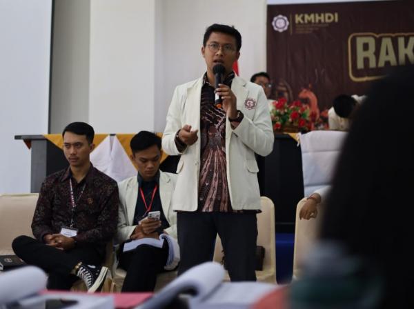 Terpilih Jadi Ketua Umum PP KMHDI, I Wayan Fokus Tingkatkan SDM Mahasiswa Hindu Indonesia