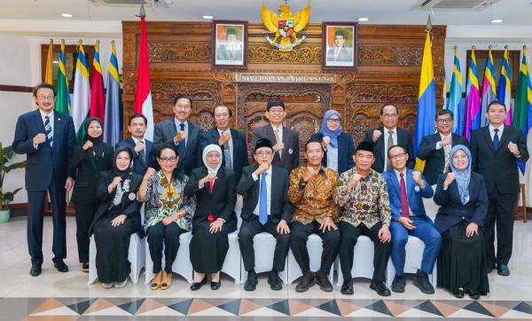 Prof Muhammad Madyan Terpilih Jadi Rektor Unair Periode 2025-2030