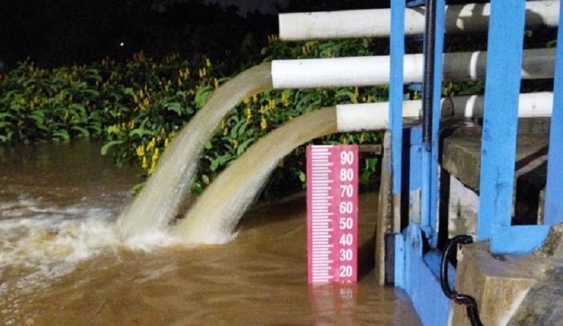 Tinggi Pintu Air Angke Hulu Siaga I, Wilayah Ini Terancam Banjir ... Tinggi Pintu Air Angke Hulu Siaga I, Wilayah Ini Terancam Banjir ...