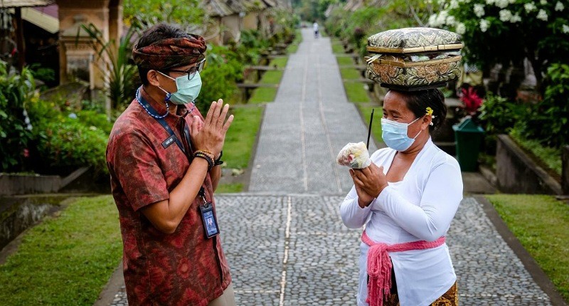 Wujudkan Pariwisata Berkelanjutan, Sandiaga Uno Dukung Pengelolaan Sampah di Laut Bali | News+ ...
