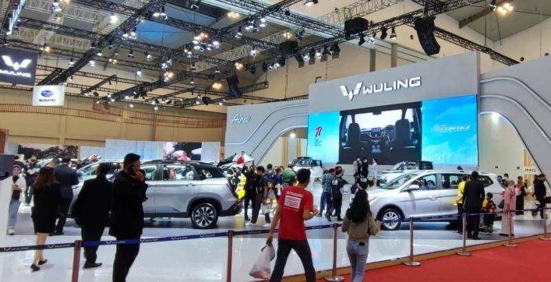 Persaingan Makin Ketat, Intip Strategi Wuling di 2023 | News+ on RCTI+ Persaingan Makin Ketat, Intip Strategi Wuling di 2023 | News+ on RCTI+