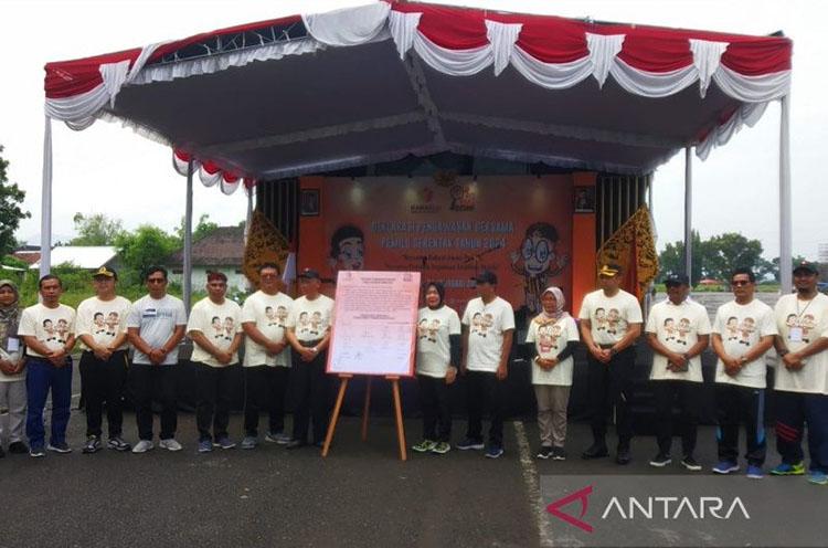 Deklarasi Pengawasan Bersama Pemilu Serentak, Bawaslu Ajak Masyarakat ... Deklarasi Pengawasan Bersama Pemilu Serentak, Bawaslu Ajak Masyarakat ...