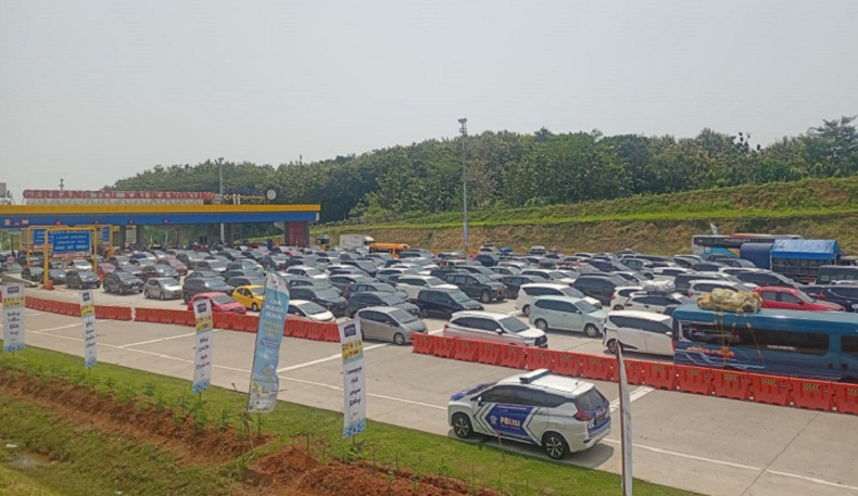 One Way Tol Cipali-Kalikangkung Diperpanjang hingga Malam Pukul 24.00 WIB - News+ on RCTI+