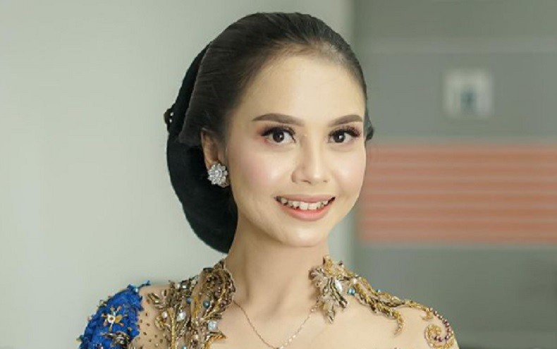 Profil dan Biodata Rina Aditama, Sinden Lulusan Sarjana Seni Karawitan - News+ on RCTI+