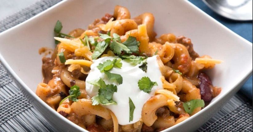 Cicipi Pasta Keju dengan Taburan Cabai Bubuk