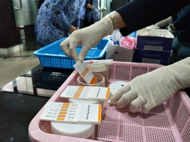 Cegah Penggunaan Narkoba, PNS di Bandung Dites Urine