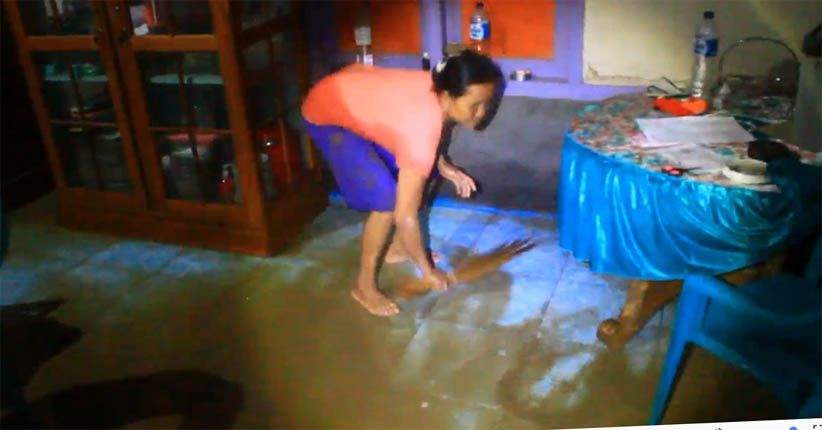 Banjir Bandang Setinggi 1 Meter Terjang 2 Kecamatan di Bojonegoro Banjir Bandang Setinggi 1 Meter Terjang 2 Kecamatan di Bojonegoro