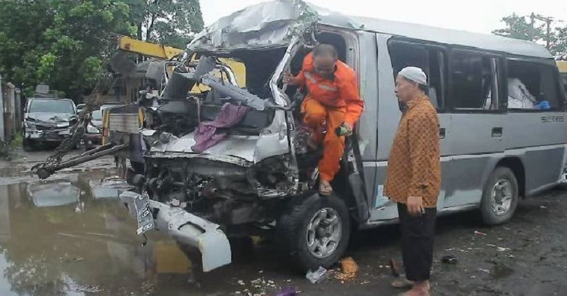 Kecelakaan Maut di Km 97 Tol Cipularang, 2 Tewas dan 4 Luka-Luka