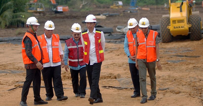Presiden Jokowi Resmikan Pembangunan Jalan Tol Padang-Pekanbaru