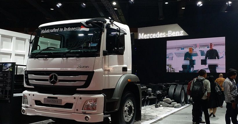 Mercedes-Benz Luncurkan Truk Tangguh Axor 2528 R di Giicomvec 2018