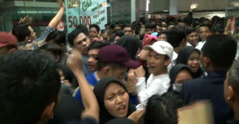 Antrean Job Fair di Tangerang Rusuh, Pencari Kerja Terinjak-injak