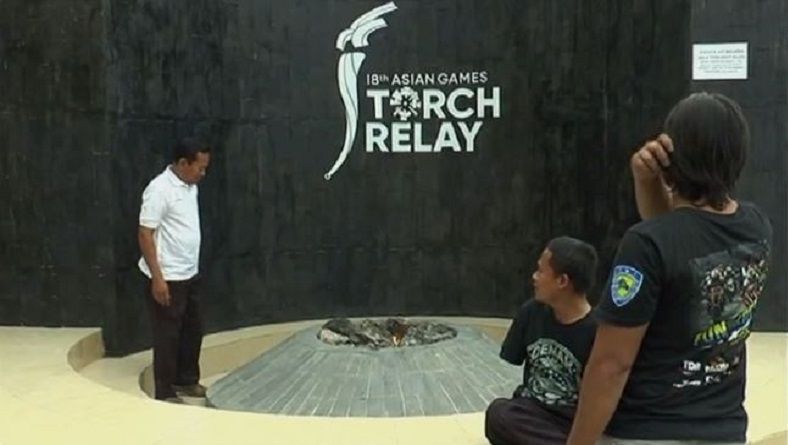 Asal Usul Munculnya Api Abadi Mrapen, Begini Cerita Sang Juru Kunci