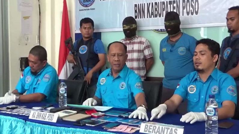 Jadi Bandar Narkoba, Pecatan Anggota Polisi Ditangkap BNNK Poso