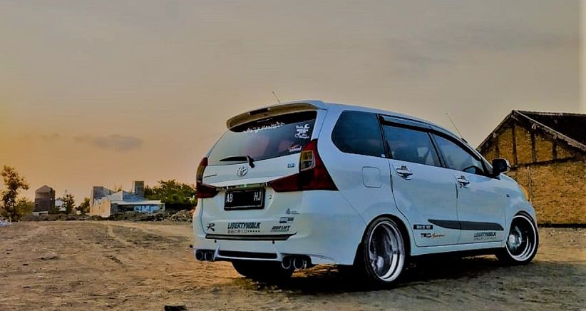 Mau Touring, Pilih Mobil yang Tangguh di Segala Medan